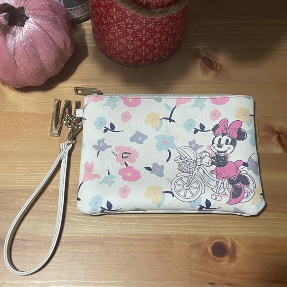 Disney | Bags | Disney Minnie Mouse Small Purse Or Clutch | Poshmark